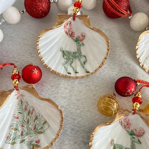 Decoupage Scallop Shell Christmas Ornament: Coastal Holiday Decor - Etsy