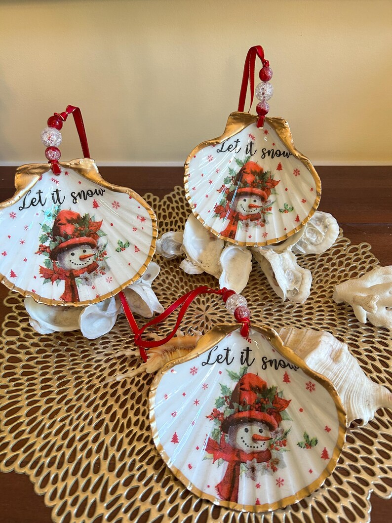 Snowman Scallop Shell Ornament: Coastal Christmas Decor - Etsy