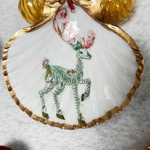 Decoupage Scallop Shell Christmas Ornament: Coastal Holiday Decor - Etsy