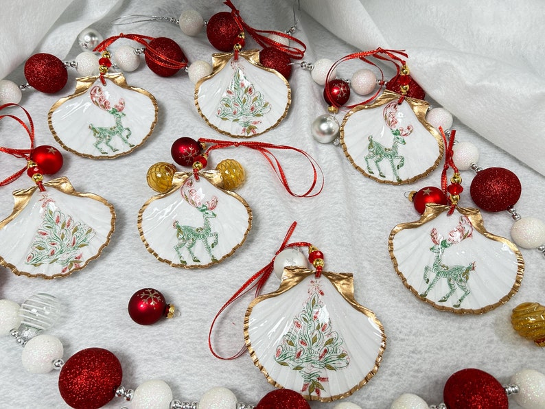 Decoupage Scallop Shell Christmas Ornament: Coastal Holiday Decor - Etsy