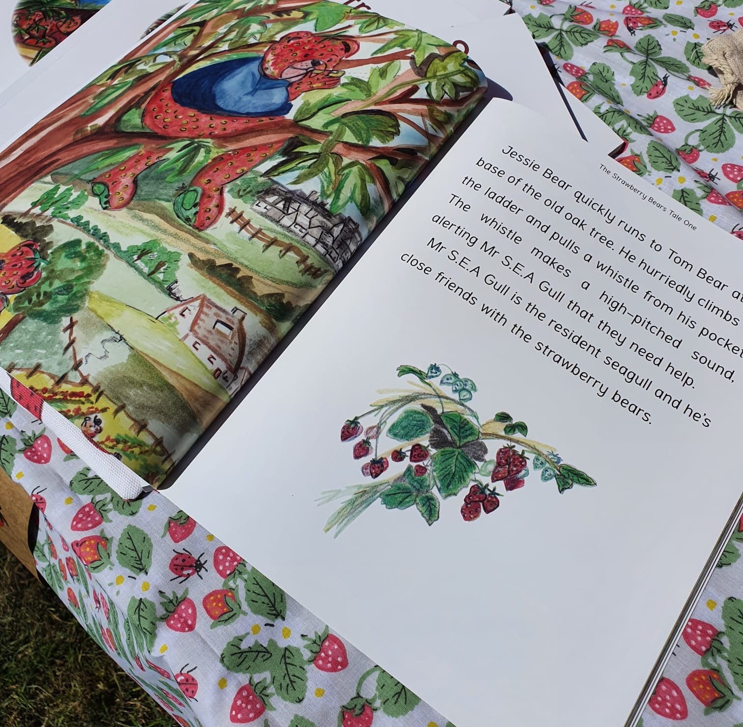 The Strawberry Bears: Tale One, Illustrated Children's Book - Etsy