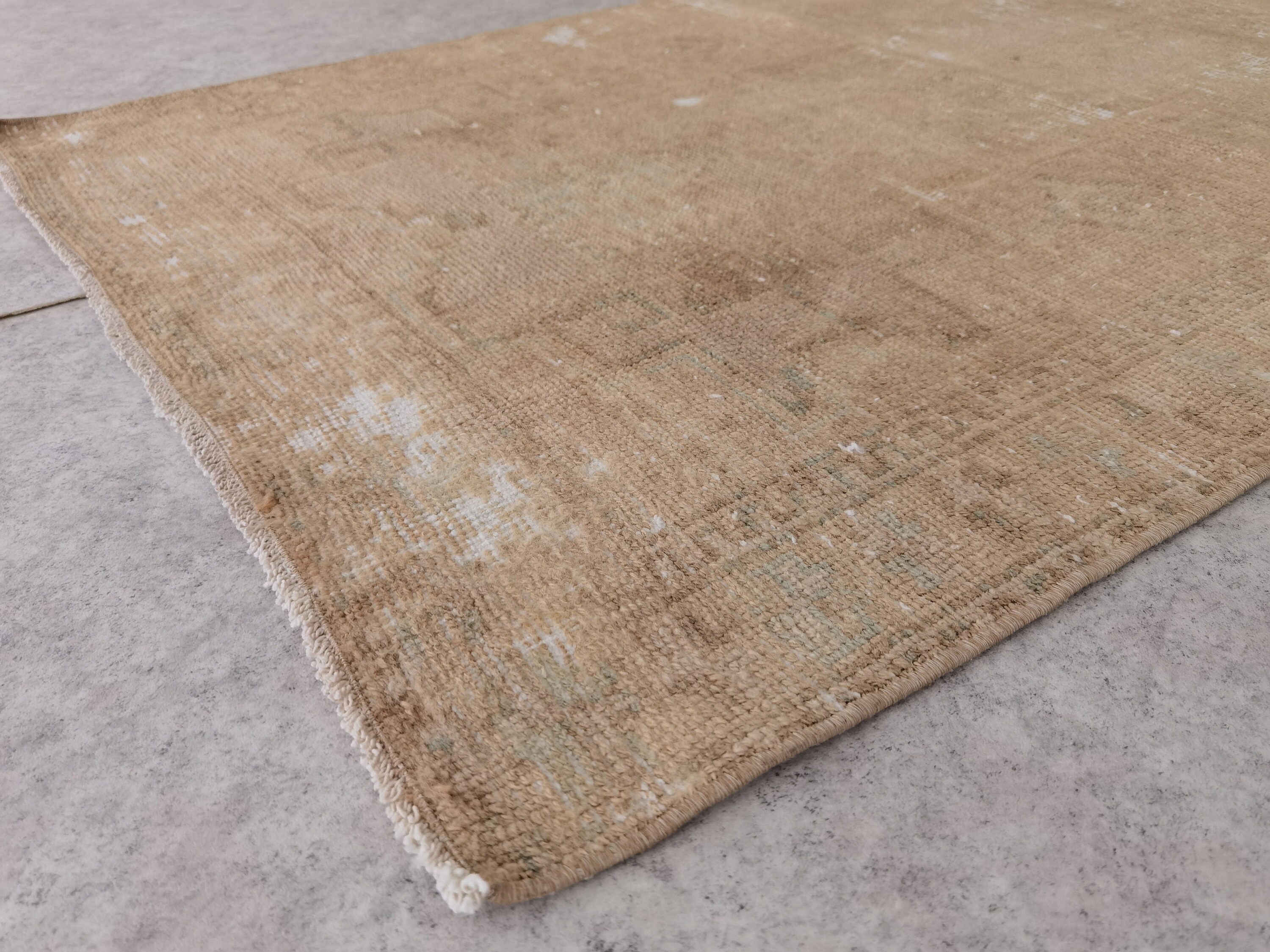 Neutral Runner Rug 3' 1"x 9' 9" // Vintage Muted Rug, Wool Oushak ...