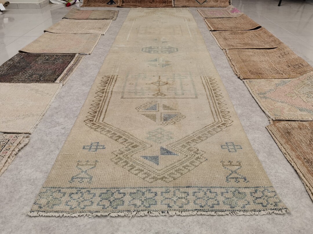Neutral Faded Runner 2' 6x9' 11 // Oushak Runner Rug, Wool Turkish ...