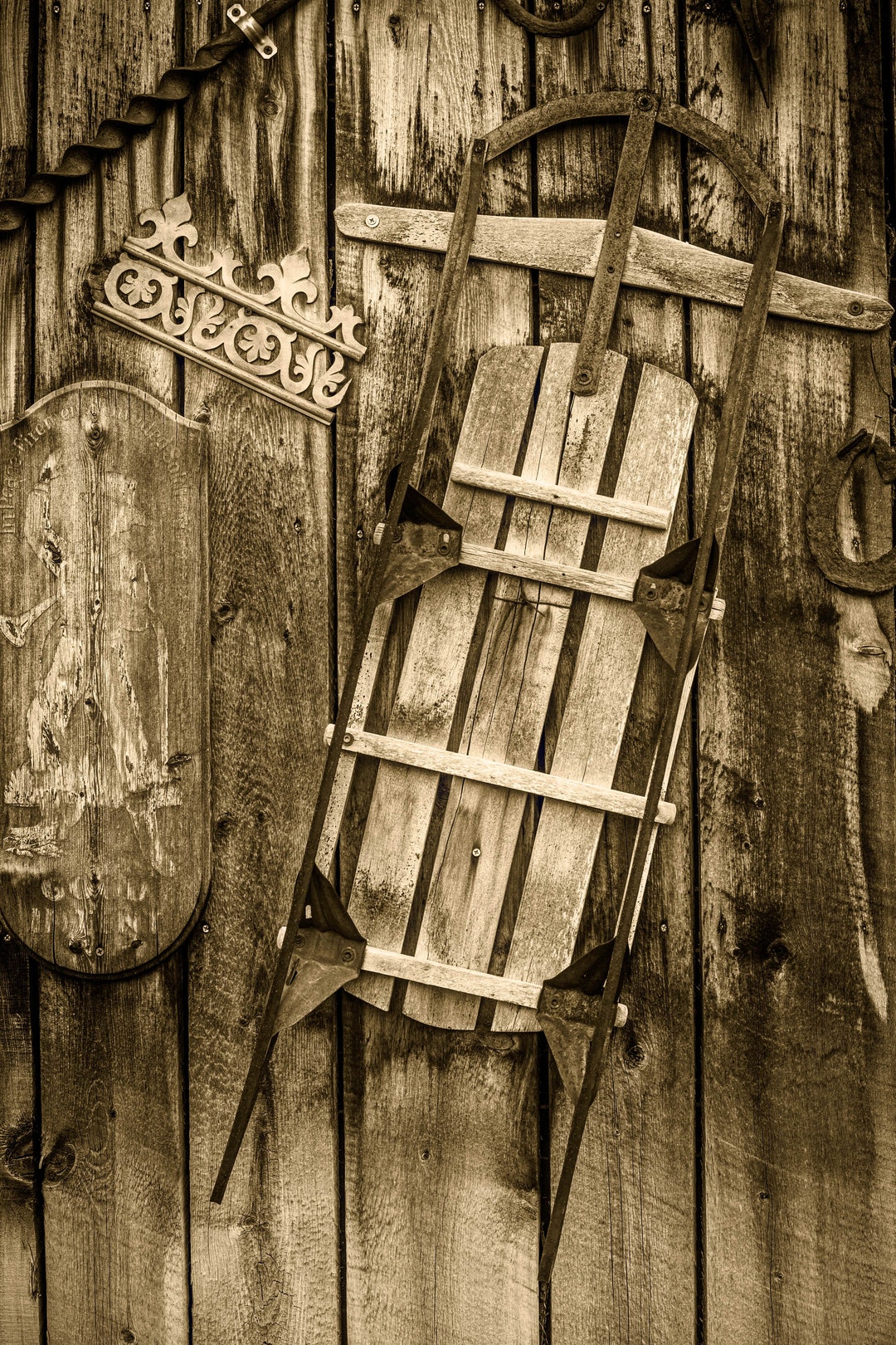 Vintage Sled Photo: Rustic Christmas Wall Art Print - Etsy
