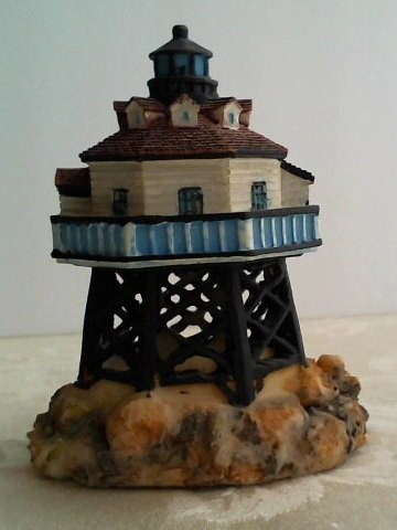 VINTAGE Thomas Point, MD Lighthouse Figurine Replica/lighthouse ...