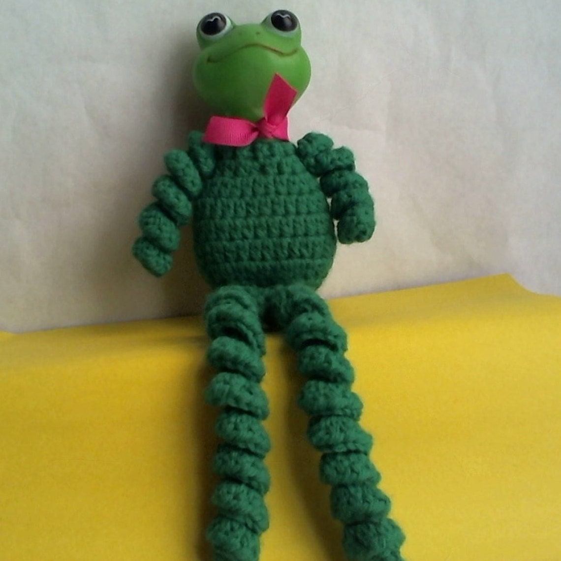VINTAGE CROCHETED FROGGY Dark Green Body/plastic Lime Green Head/cute ...