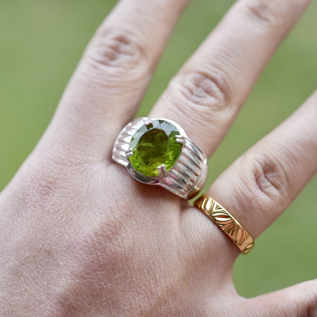 Natural 10.00 Ct Pakistan Peridot Ring | Sterling Silver | Adjustable ...