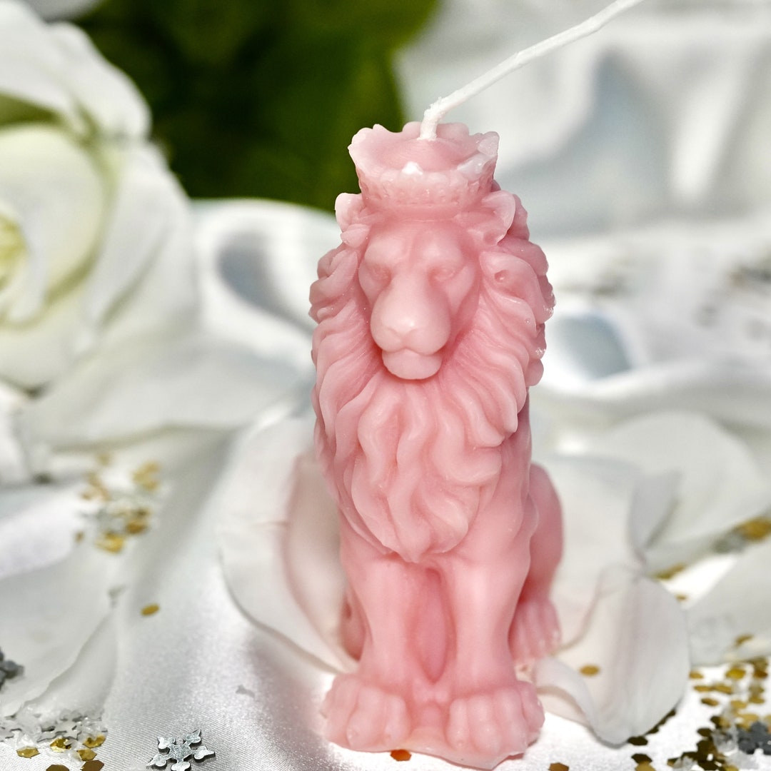 Luxury Scented Soy Wax the Lion King Shape Candle (rubious Rose Scent ...