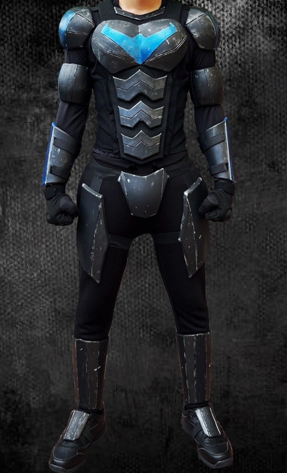 Nightwing Injustice Cosplay