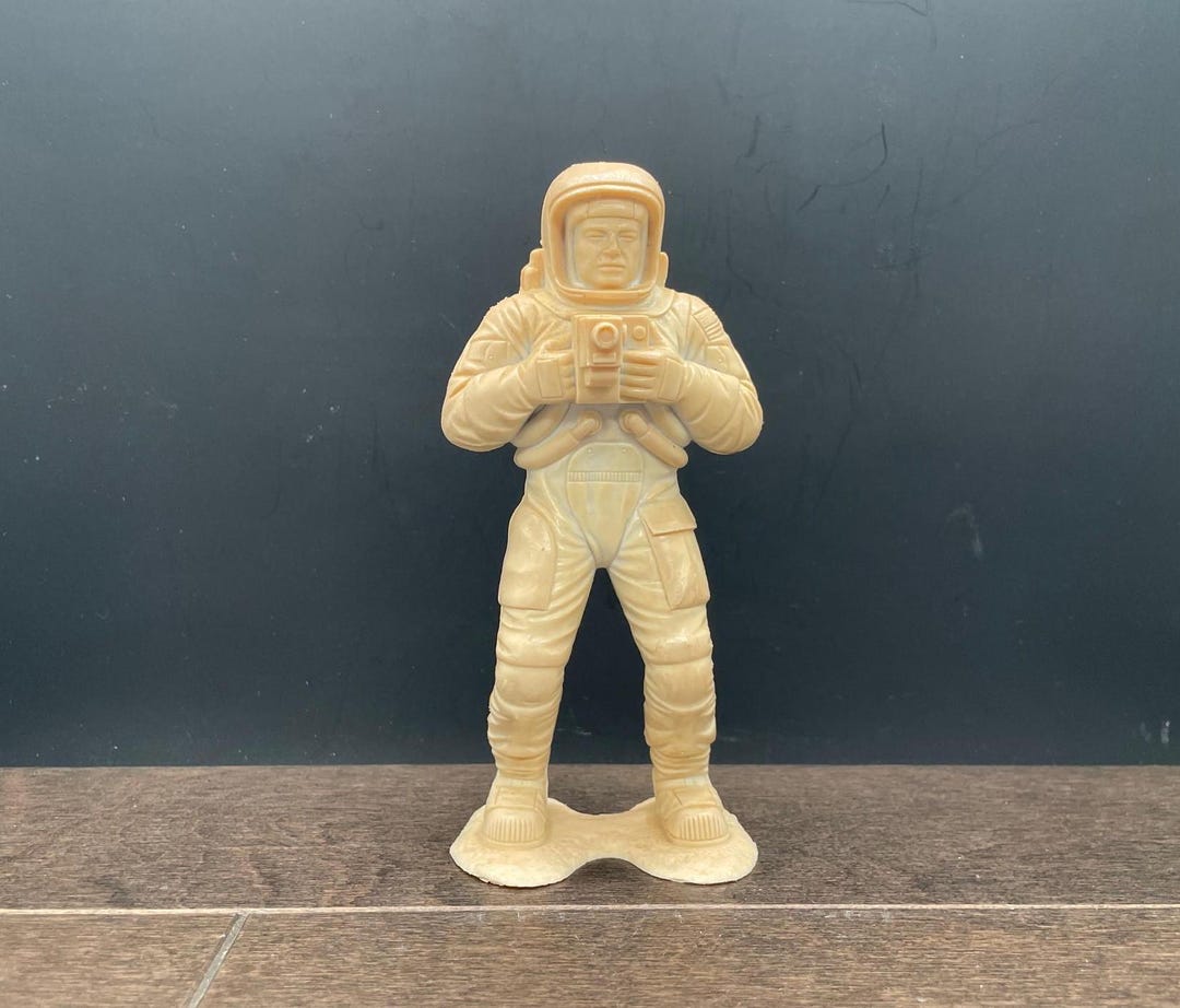 Vintage 1970 Louis Marx Plastic 5.5" Standing Astronaut Figure W ...