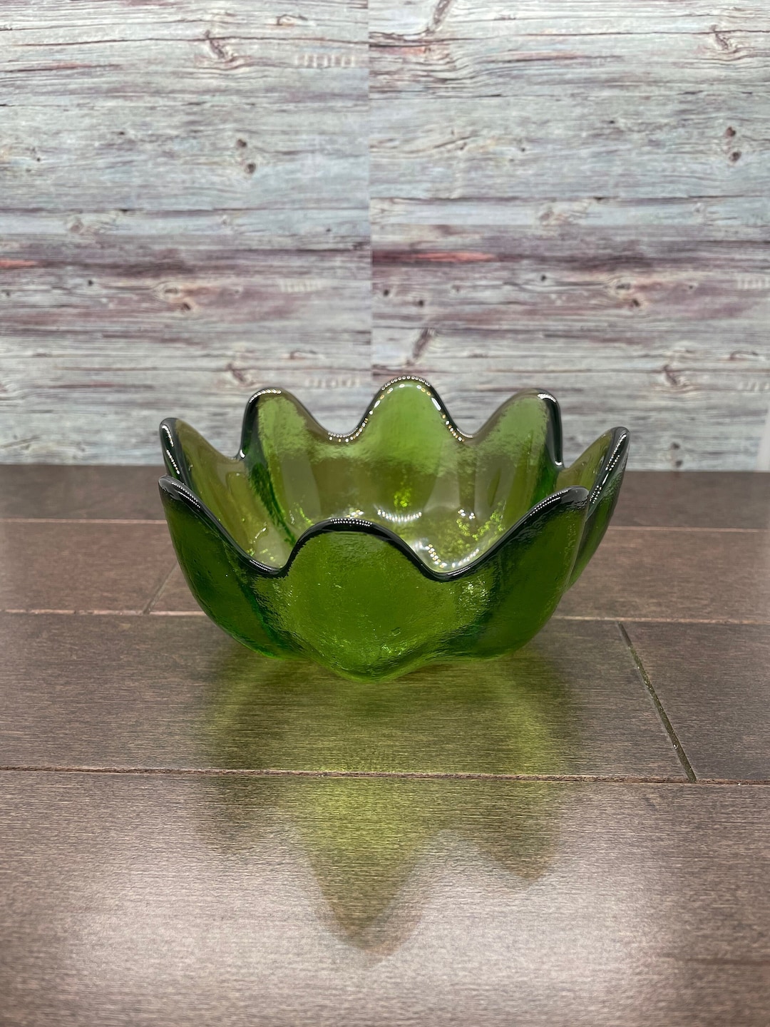 Blenko Green Glass 8 Petal Lotus Flower Bowl, Design 6143S, 5 1/2 ...