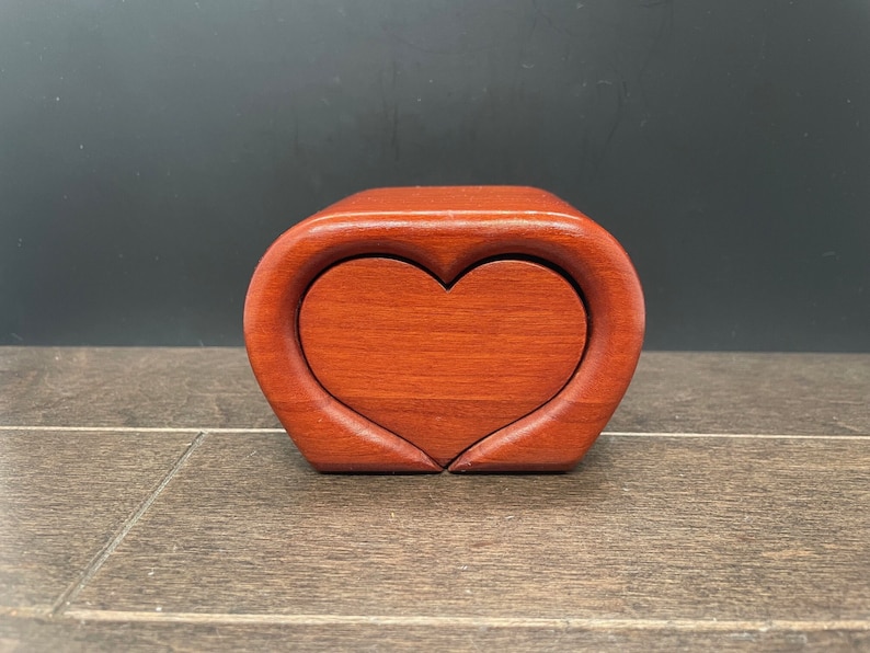 Richard Lee Heart Shaped Wooden Puzzle Bandsaw Jewelry Box, Signed - Etsy
