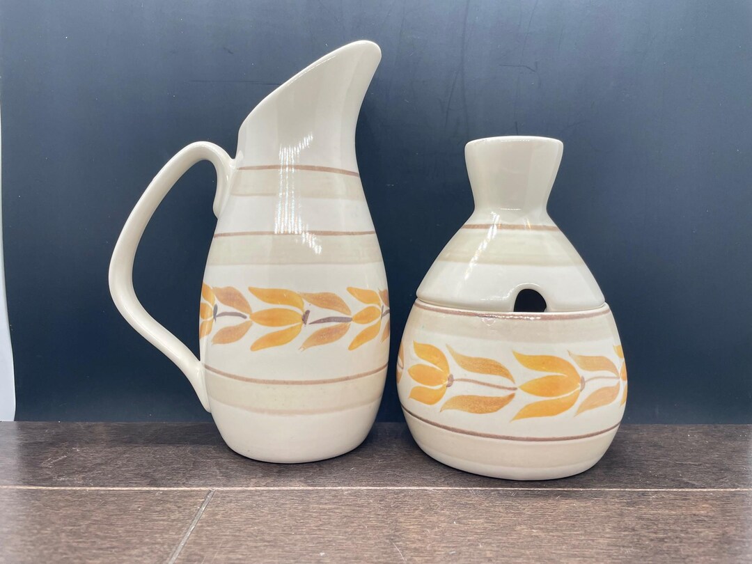 MCM Red Wing Tip Toe Tulip Covered Sugar Bowl & Creamer - Etsy