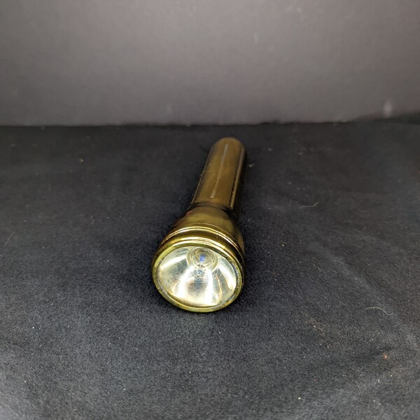 Vintage Rayovac Flashlight - Etsy