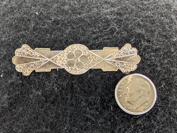 Antique White Lotus Tie Tack - Gem