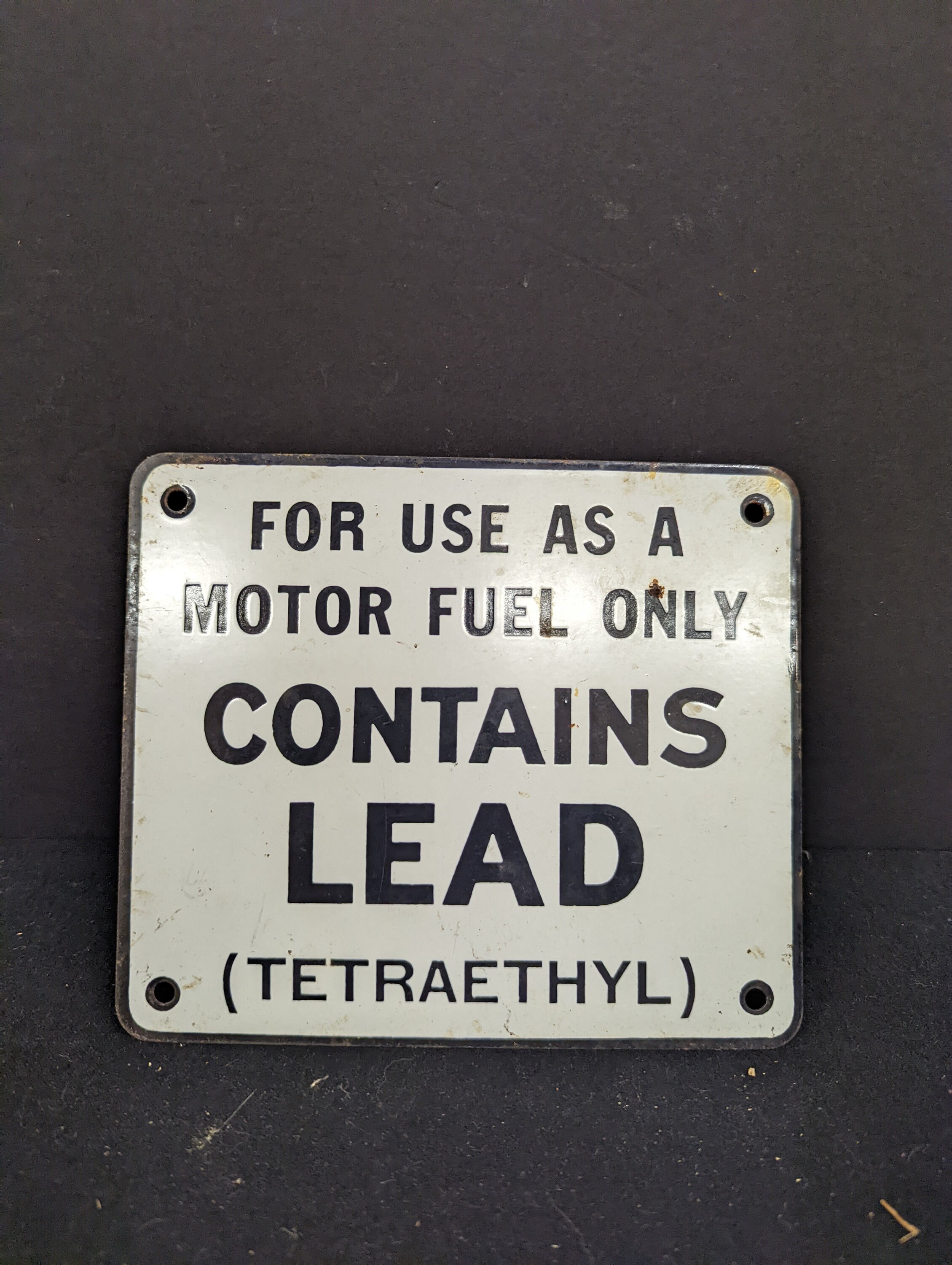 Contains Lead