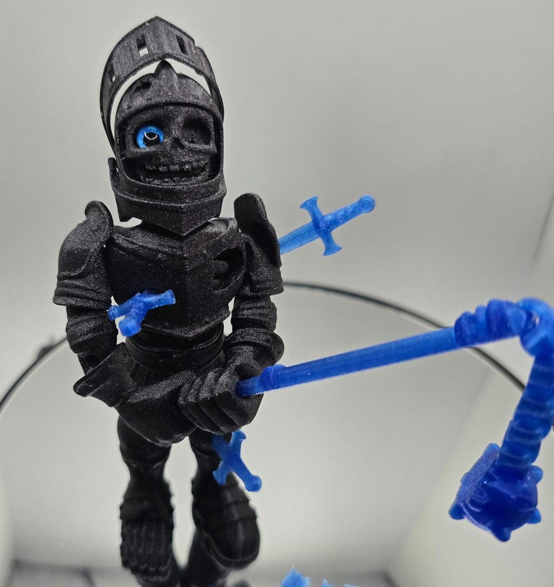 Skeleton Knight Articulated With Sword in Death Armor Pierced by Arrows ...