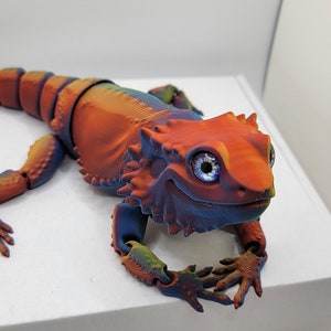 Bearded Dragon Articulated Sensory Lizard Fidget Toy Realistic Eyes ...