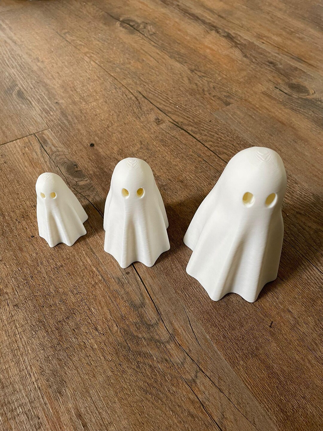 3D Printed White Ghost Figure With Moving Legs Unique Stand-up ...