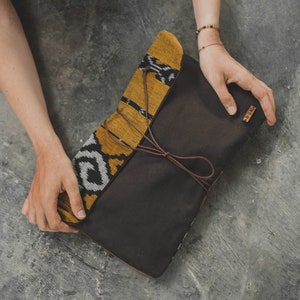 BACKGAMMON / Teak Wood Hand Carved Game / Bali / DEK Boardgames - Etsy