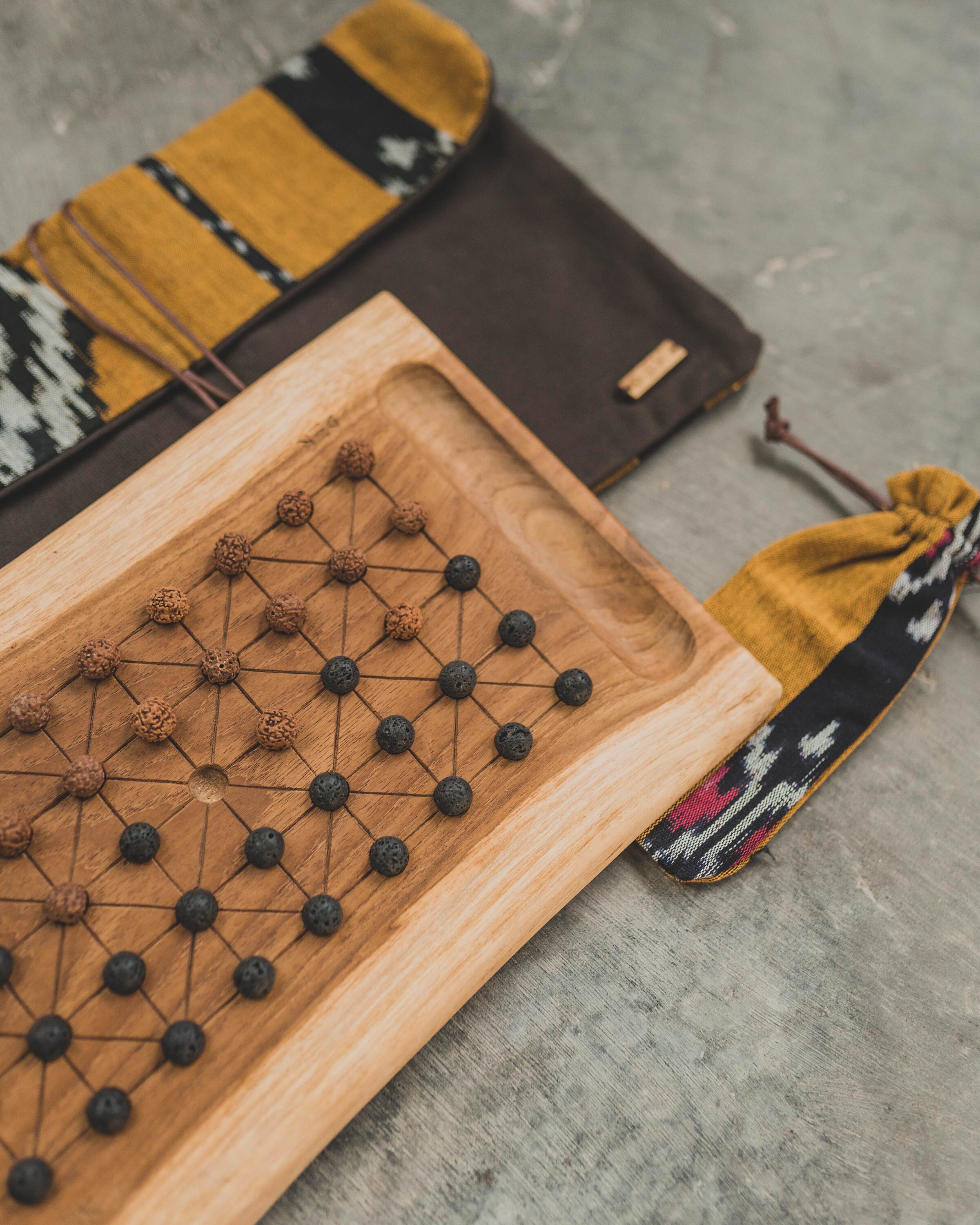 FANORONA / Teak Wood Hand Carved Game / Bali / DEK Boardgames - Etsy