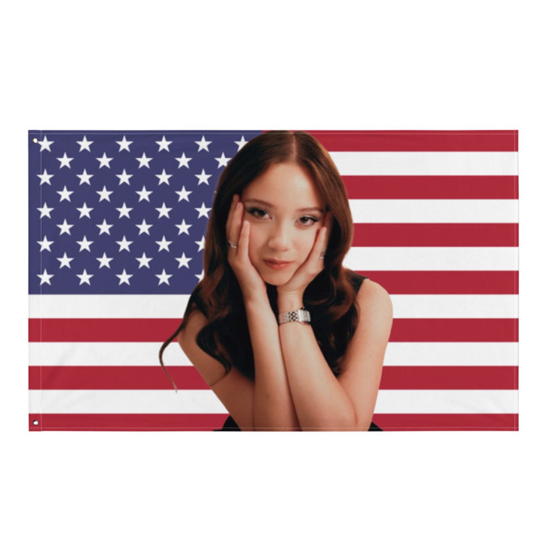 Laufey American Flag full Size - Etsy