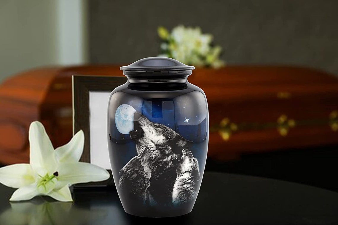Wolves Cremation Urn - Adult Midnight 3 Wolves Urn - Funeral and ...