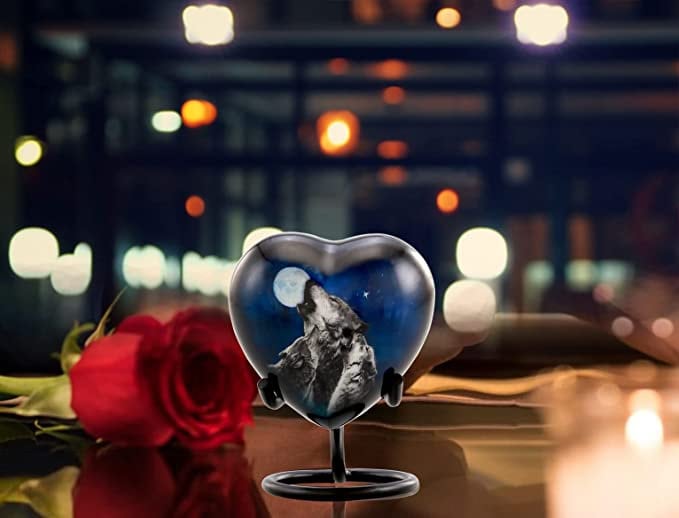 Wolves Heart Urn Midnight 3 Wolves Heart Keepsake Urn for Ashes Mini ...