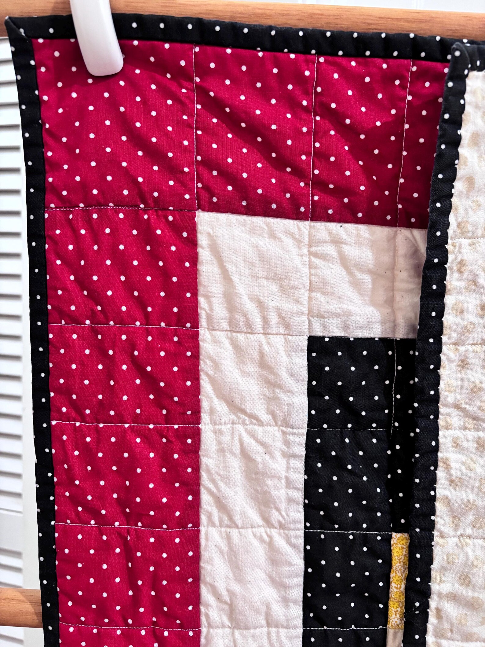 This Handmade Lap Quilt is a Country Oriented Small Quilt. It Would ...