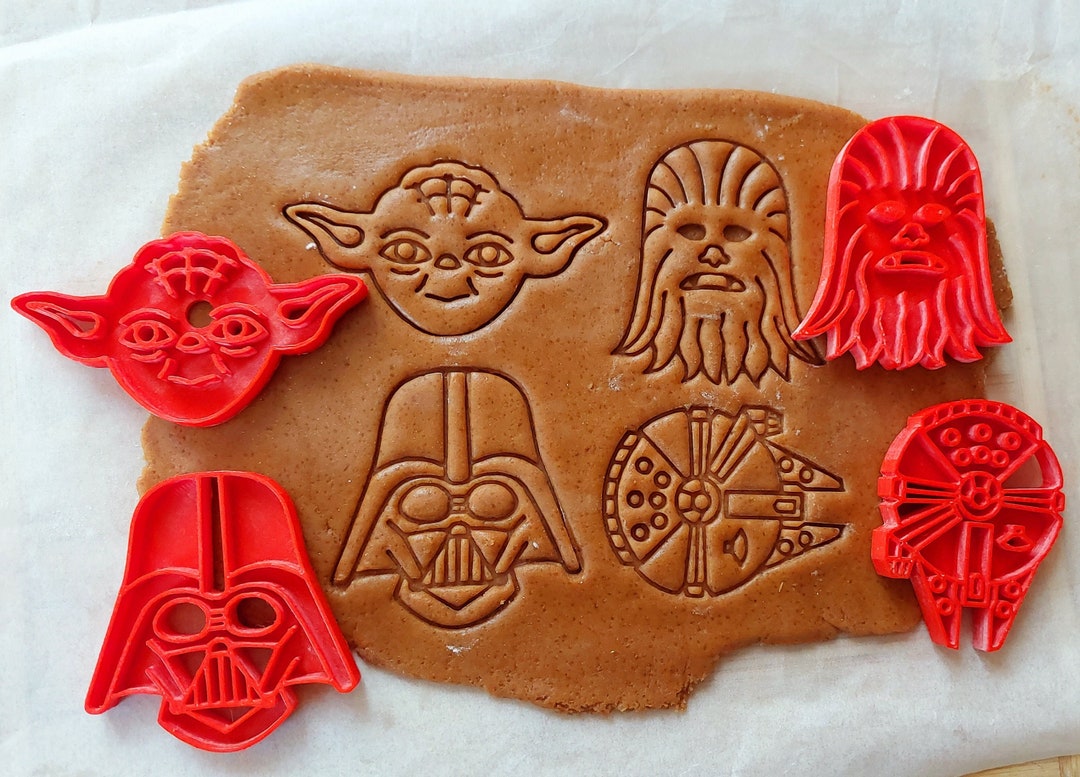 Star Wars Cookie Cutter Set (4 Pieces) Darth Vader, Yoda, Chewbacca ...