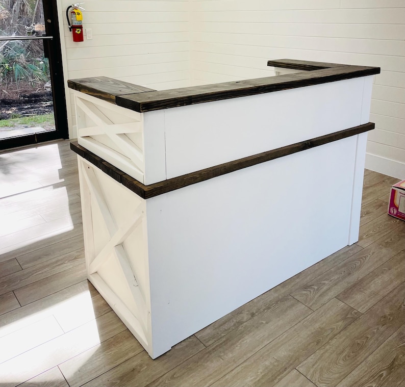 Farmhouse Reception Desk - Etsy