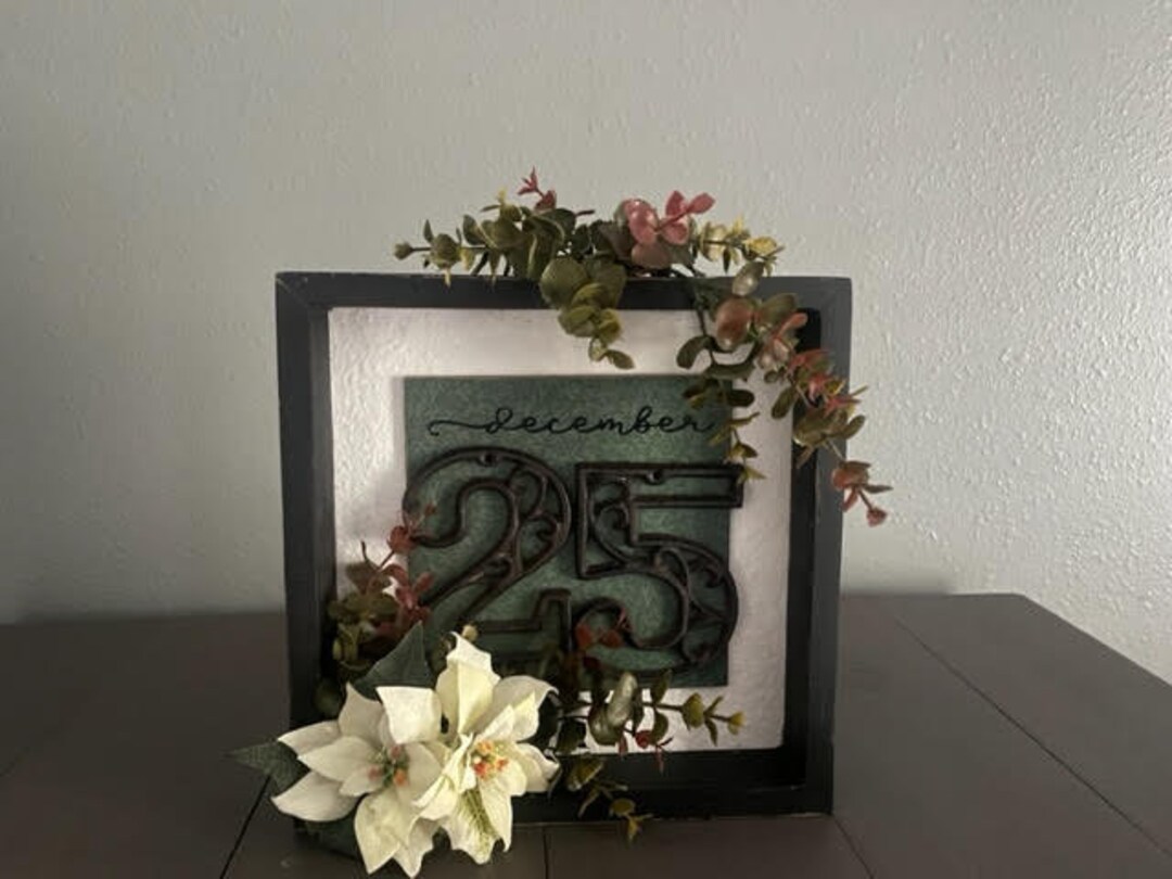 10" Square Distressed Black Deep Frame With December 25 White ...