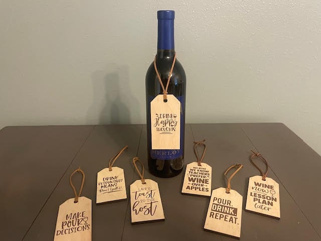 Wooden Wine Tag, Gift Tag for Wine Lover, Gift Tag for Special Day ...
