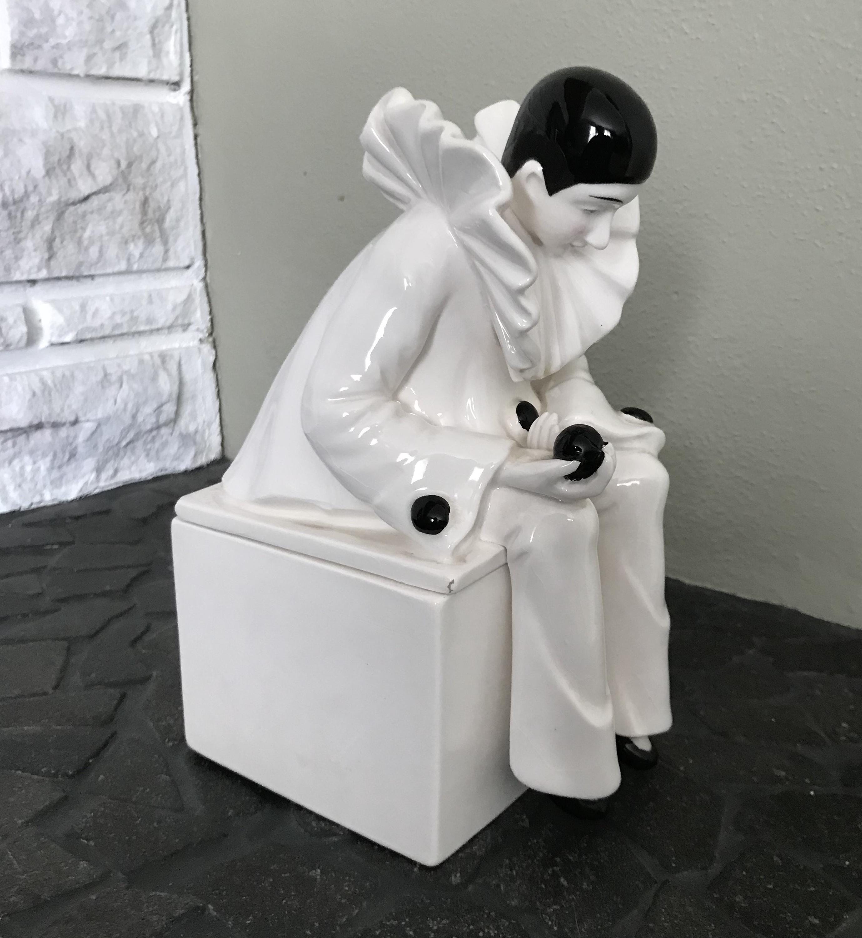 Vintage Art Deco Inspired Taste Setter by Sigma Harlequin Pierrot Clown ...