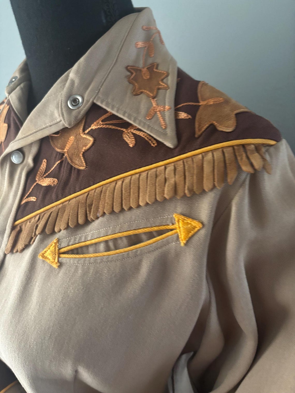 1950s Vintage California Ranchwear Women's Western Shirt/ Tan and Brown ...