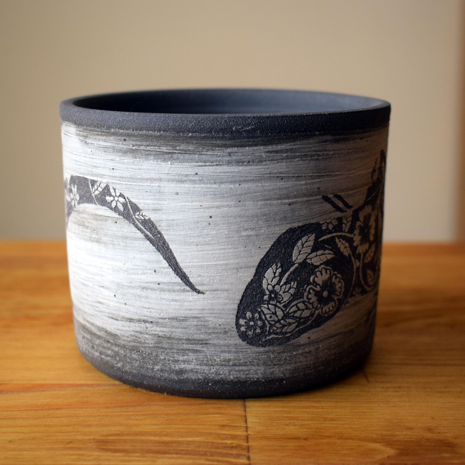 Wheelthrown Stoneware Planter With Sgraffito Engraving - Etsy