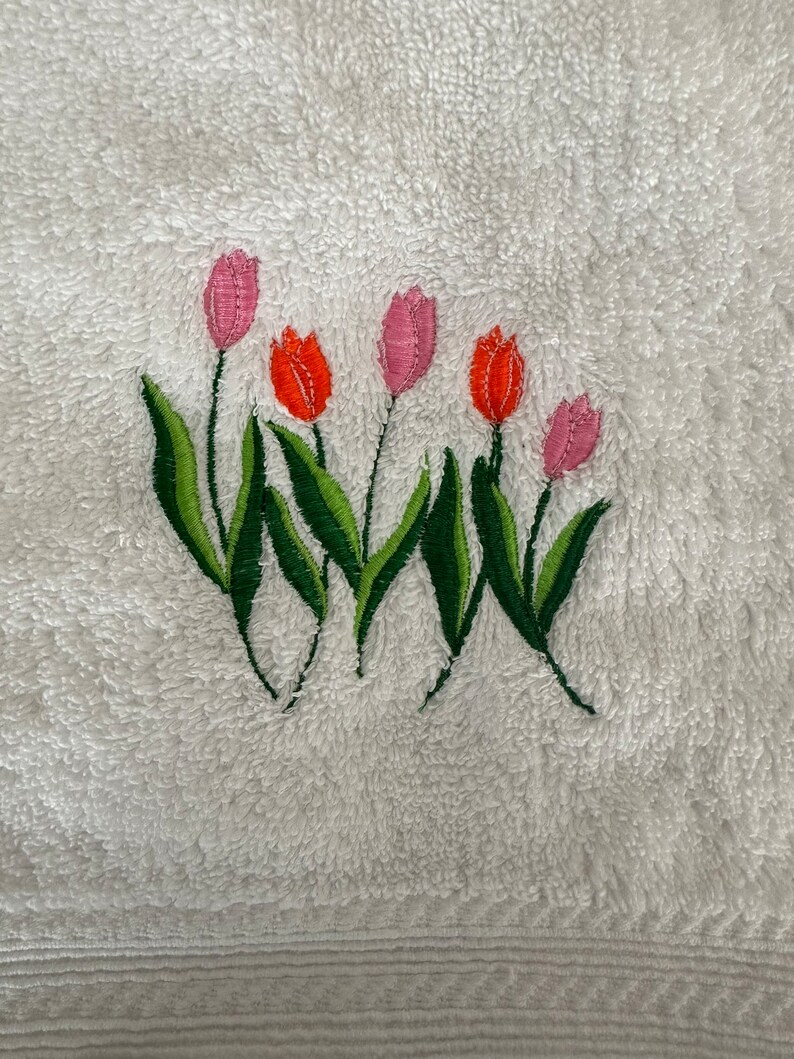 Tulip Embroidery Design - Etsy
