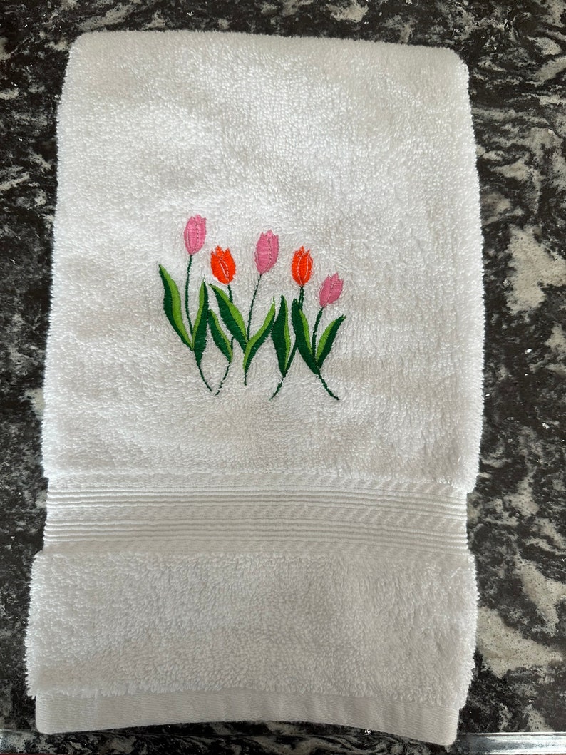 Tulip Embroidery Design - Etsy