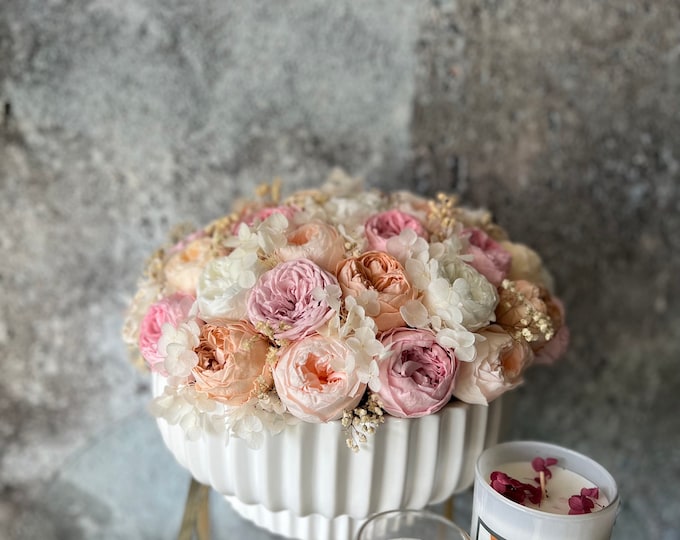 15 Preserved Red Roses in a Gold Metal Vase | Eternal Roses ...