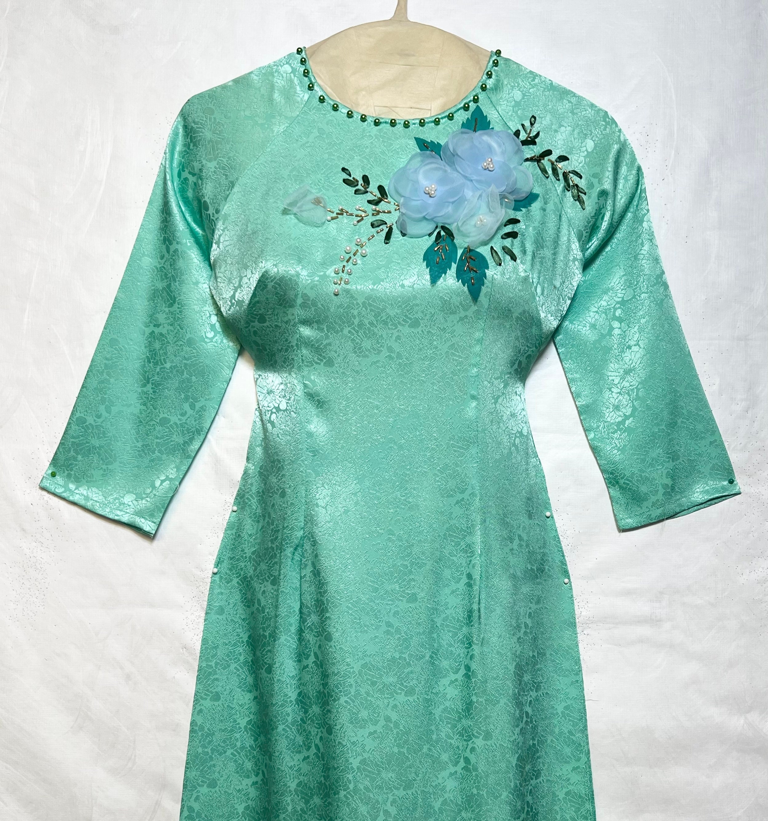 Green Orange Ao Dai Lua Gam Thai Tuan Thêu S 2XL Dài áo 145cm Cổ Tròn ...