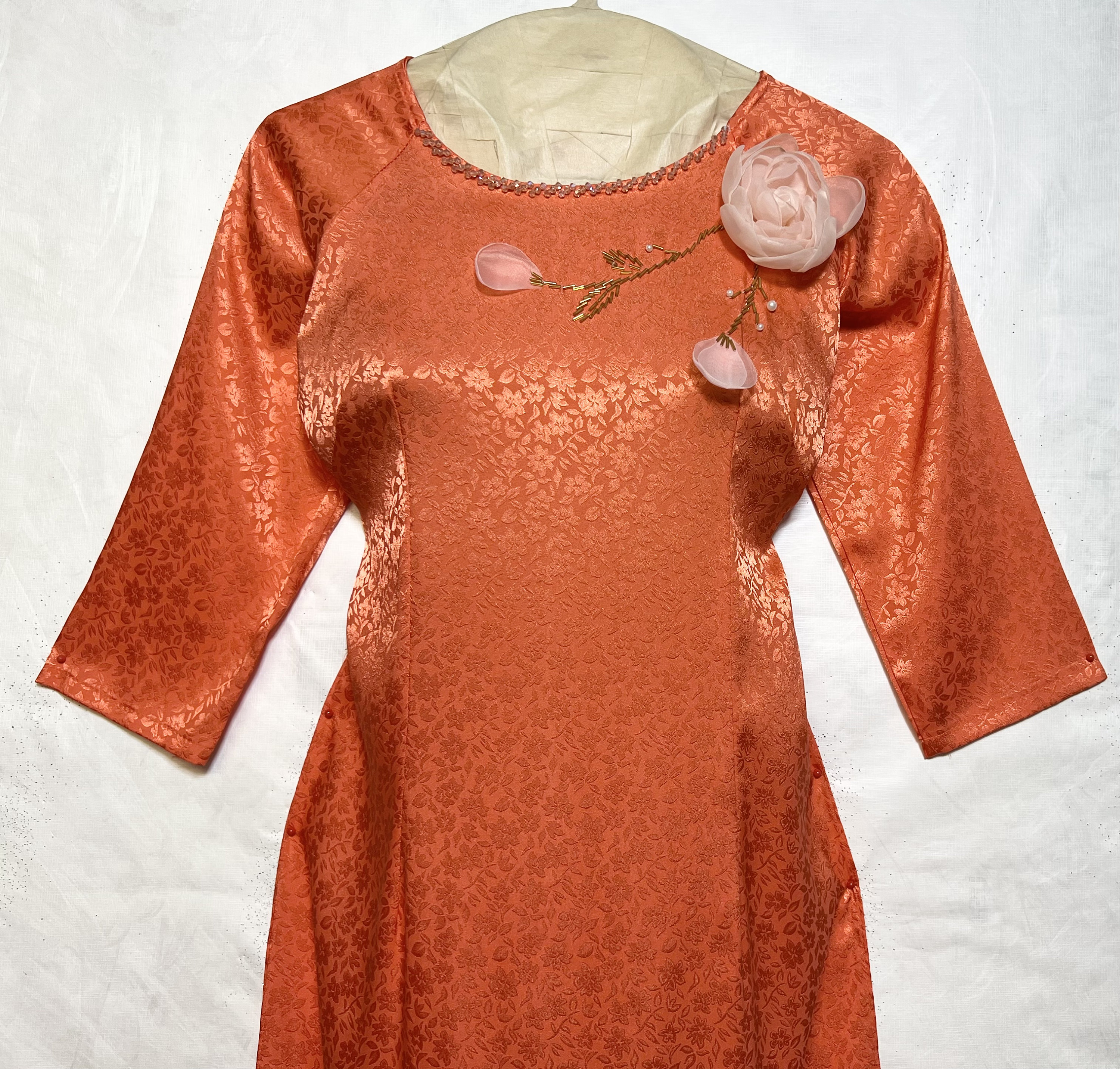 Green Orange Ao Dai Lua Gam Thai Tuan Thêu S 2XL Dài áo 145cm Cổ Tròn ...