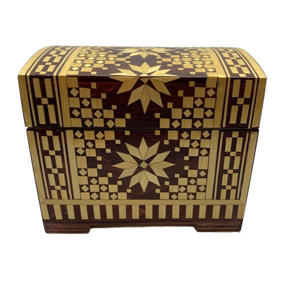 Vintage russian jewelry box - Gem