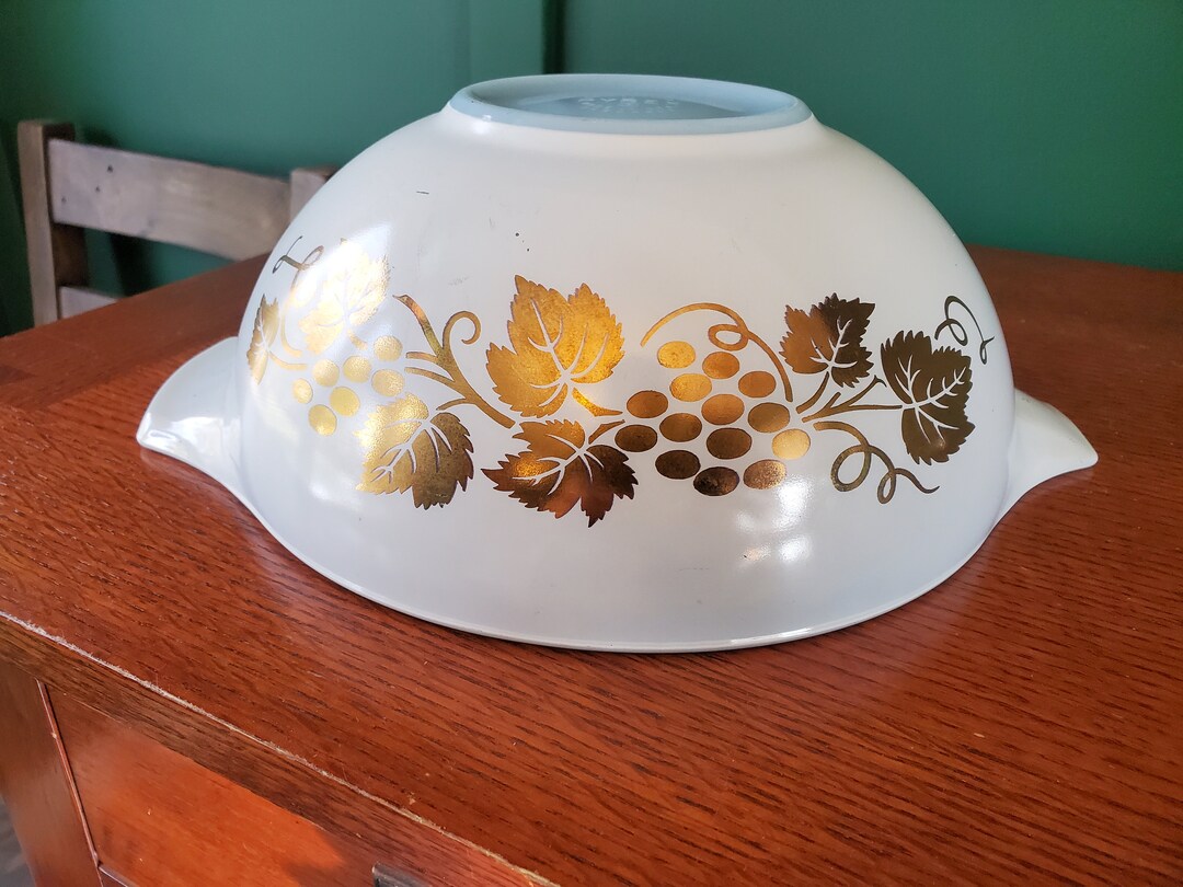 Pyrex Cinderella Golden Grapes 444 4 Quart 1960 Vintage - Etsy