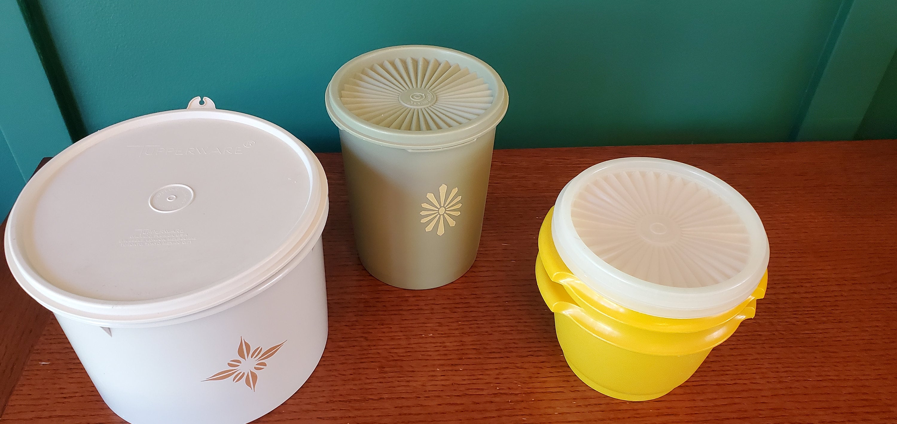 Tupperware Kitchen Canisters I Vintage Tupperware I Set of 4 - Etsy