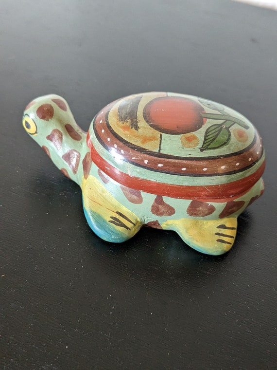 Ceramic Smiling Turtle Trinket Box with Apple Decor - Gem