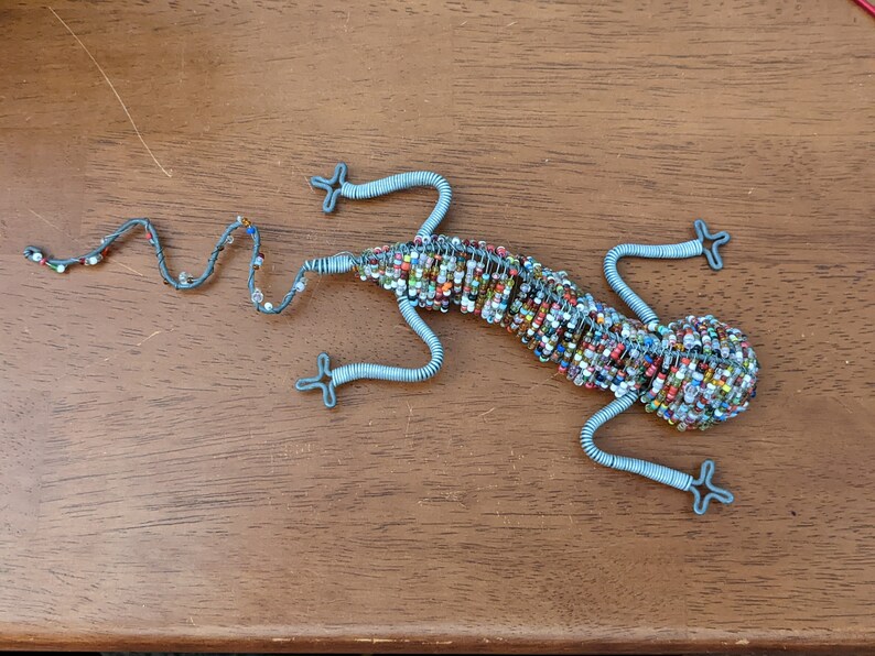Beaded Gecko Sculpture, Glass Bead Wire Gecko, Lizard Figurine ...