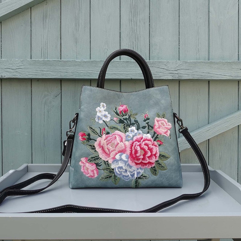 Embroidered Purse - Etsy