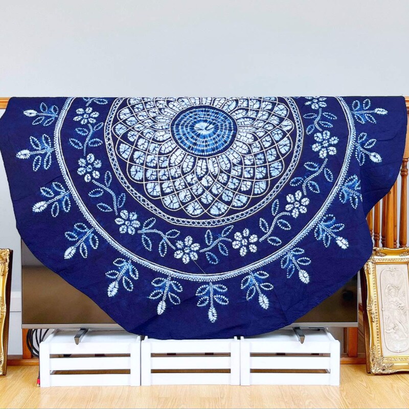 Large Beautiful Table Cloth - Etsy