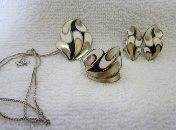 Vintage Jewelry Set from the 1980's - Gem