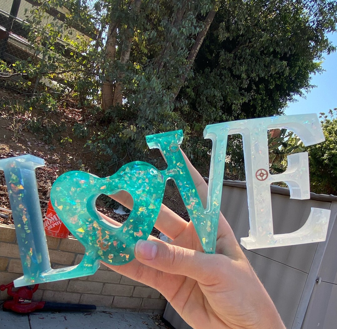 Custom Resin LOVE Sign - Etsy